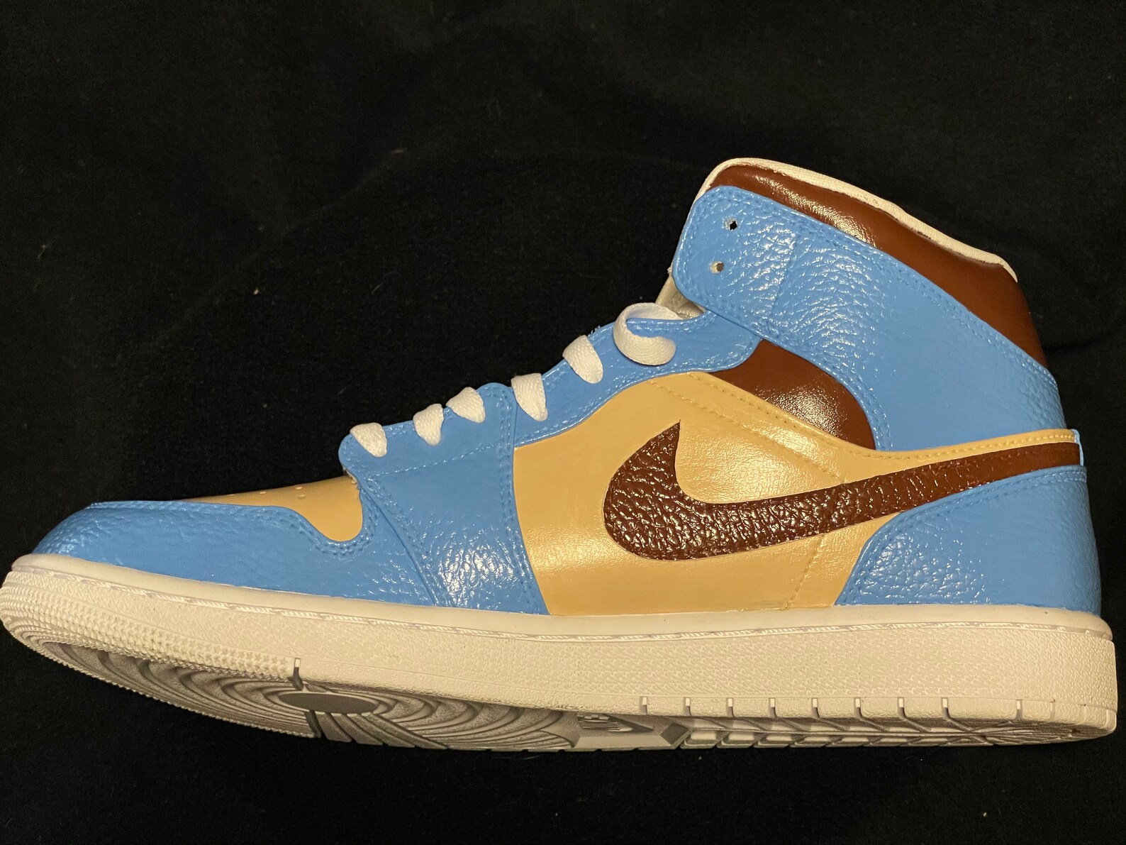 Custom Hand Painted Jordan 1 Mid Pokemon Charizard VS Blastoise Size 10 ...