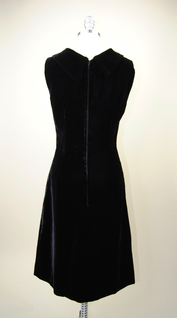 1960's 1970's Gale Mitchell Black Velvet Classic Cowl… - Gem