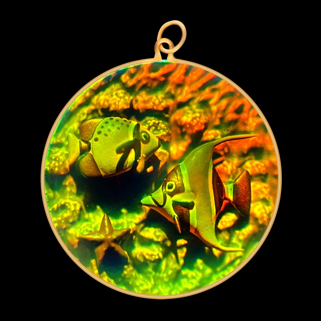 9ct Gold Hologram Pendant - Tropical Fish (large) - Etsy