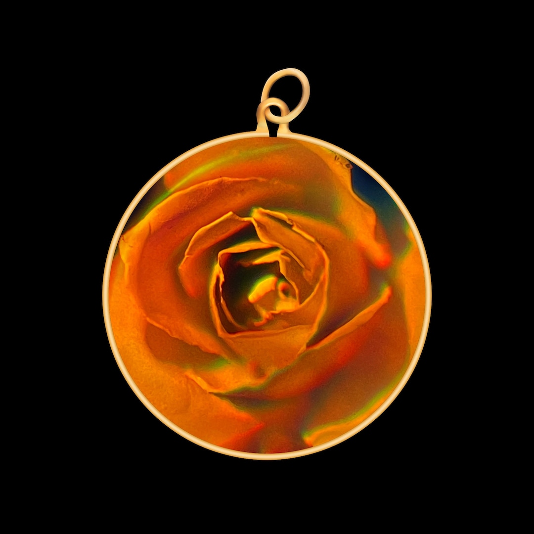 9ct Gold Hologram Pendant - Rose Flower (medium) - Etsy