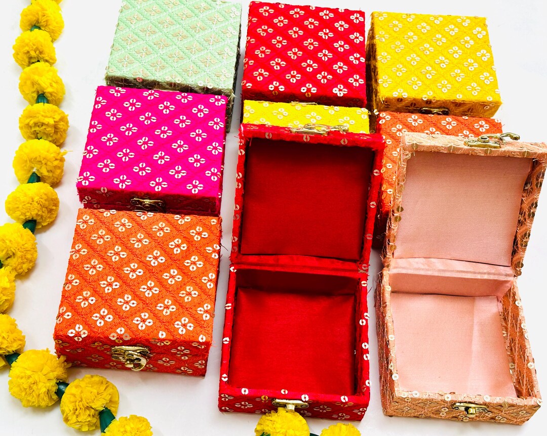 50 PCS Indian Wedding Return Gift Boxes Empty, 4x2 Inches | Sequin ...