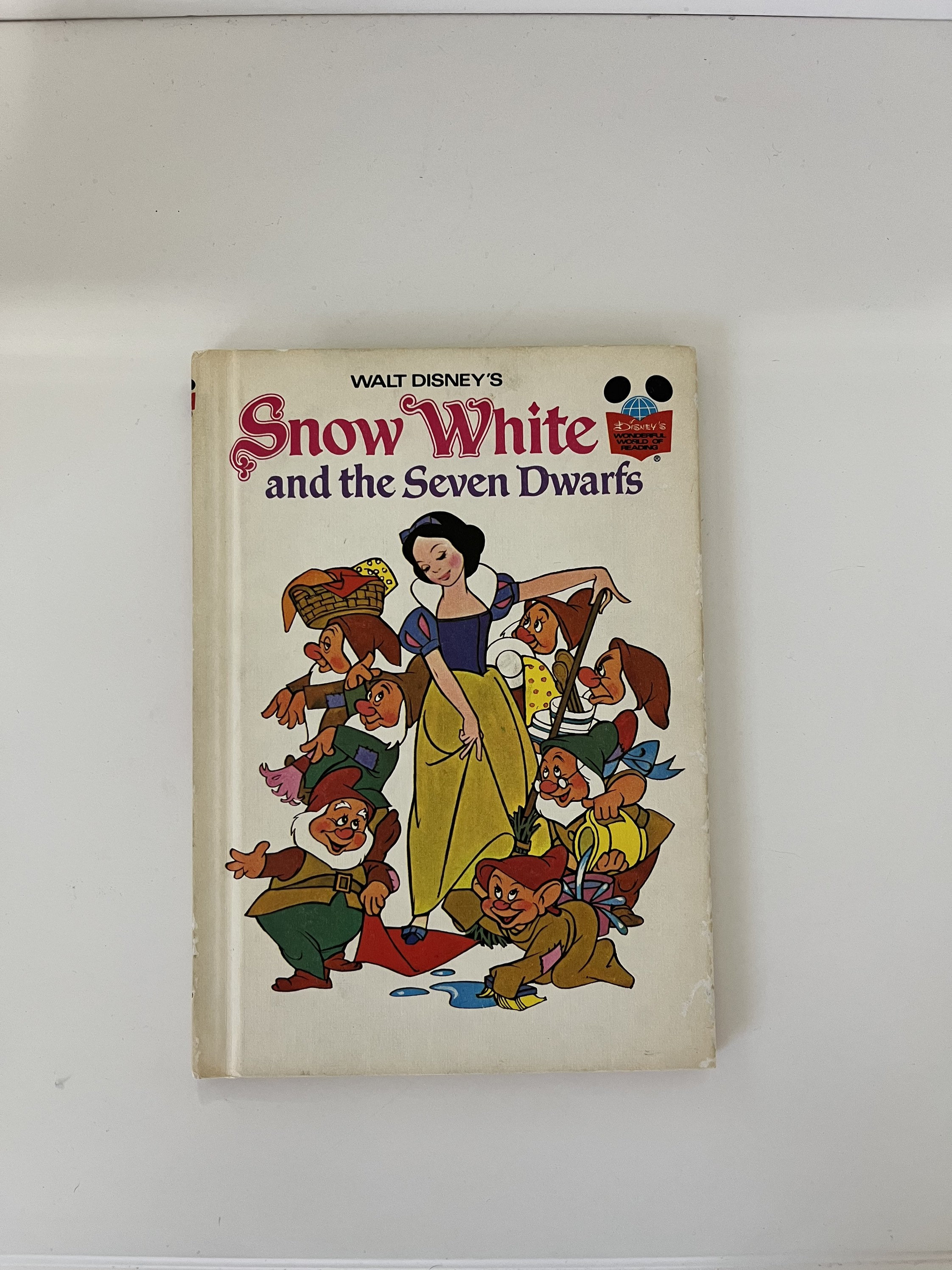 Snow White and the Seven Dwarfs. Disney's Wonderful World of Reading ...