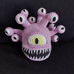 Crochet PATTERN Beholder - Etsy