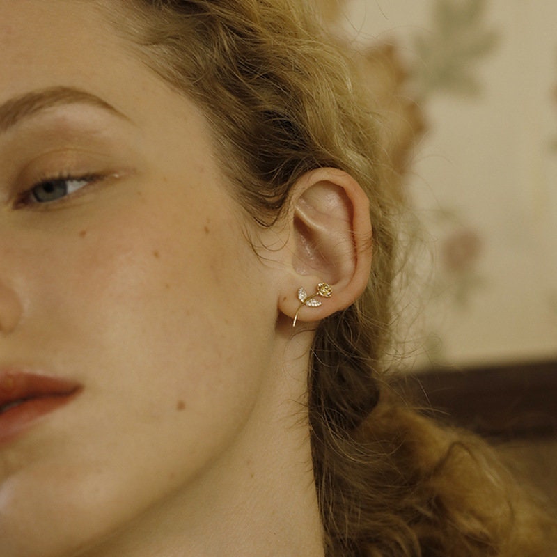 Rose Garden Earring/ Retro Gold Rose Stud Earring/ 14K Gold - Etsy