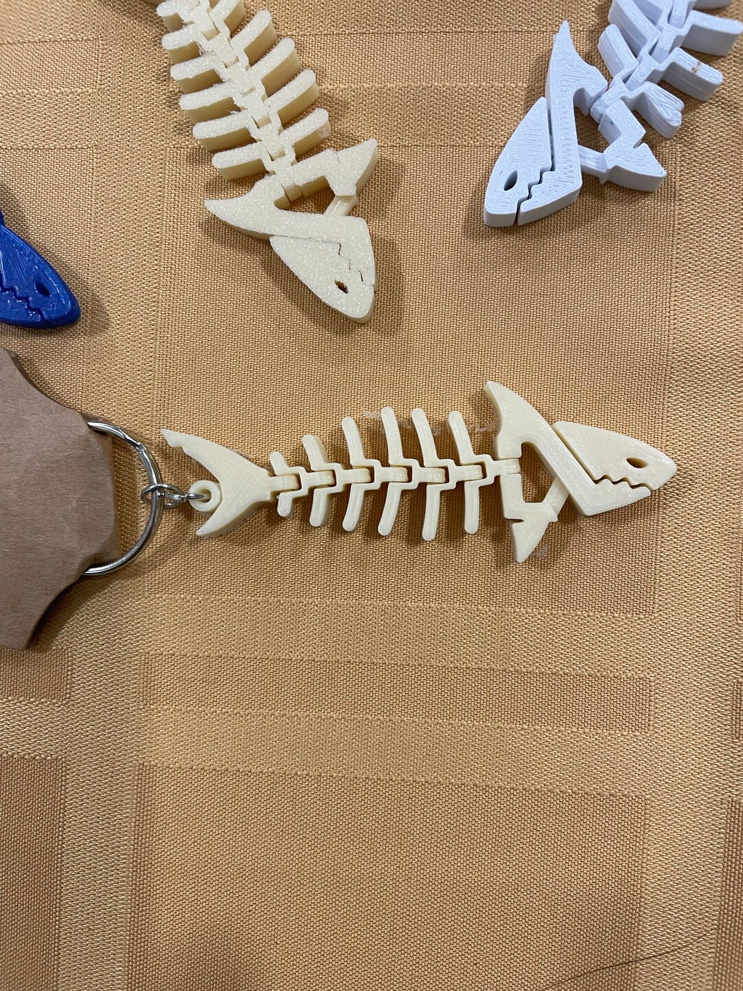 3D Printed Articulated Sharkbone Keychain - Etsy