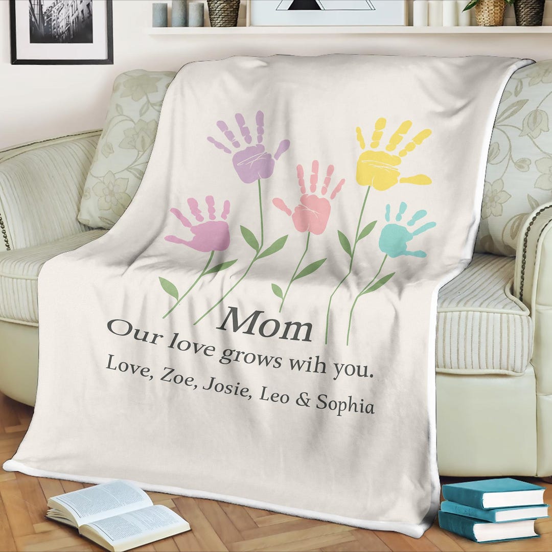 Personalized Handprint Flower Fleece Blanket for Mom – Meaningful ...