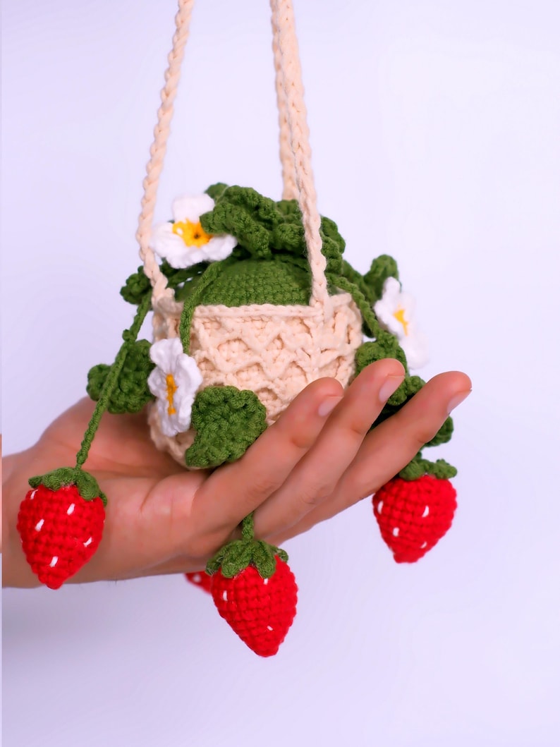 Kniri Crochet Strawberry Plant Pattern, Digital PDF Pattern - Etsy