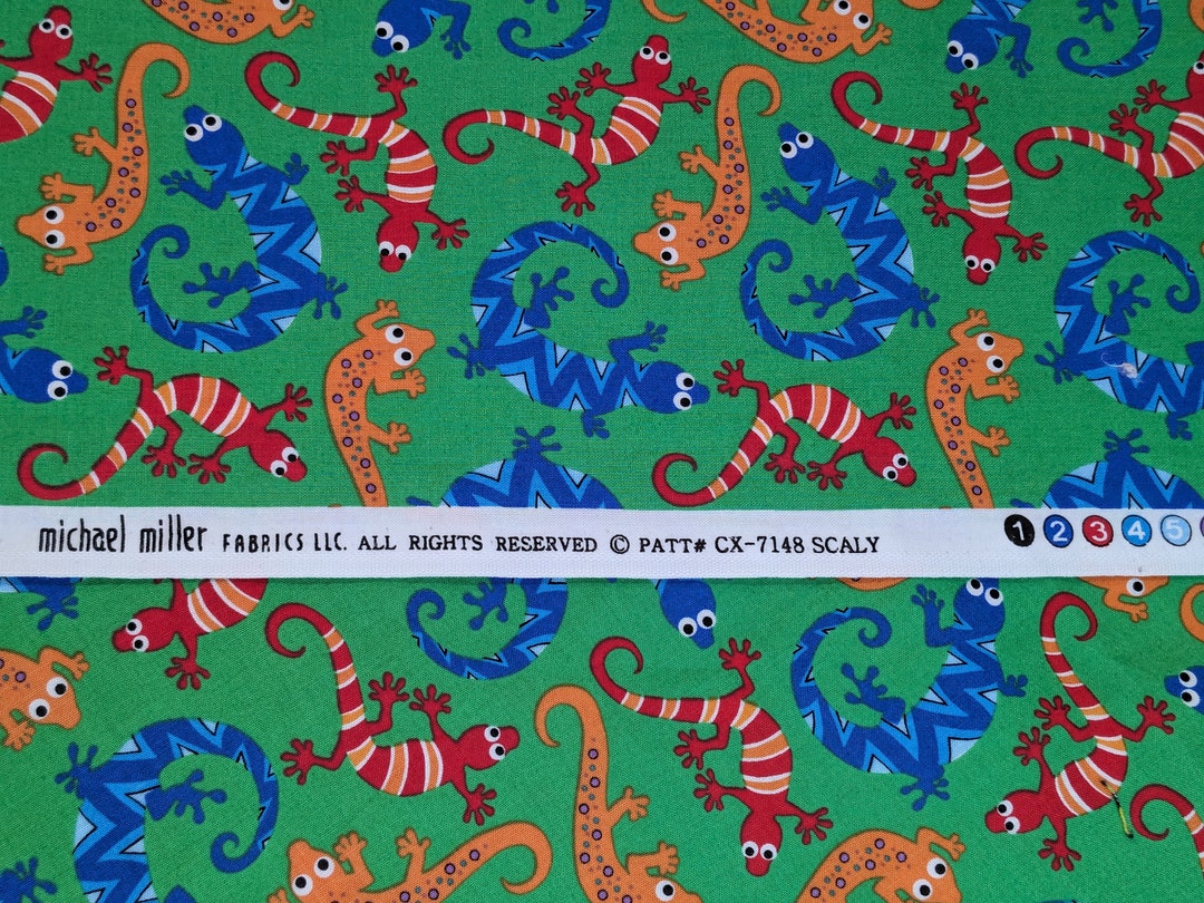 Michael Miller Scaly Gecko Print PATT CX-7148 Green Background - Etsy
