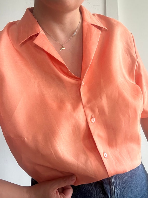 Peach color women's vintage shirt - Gem