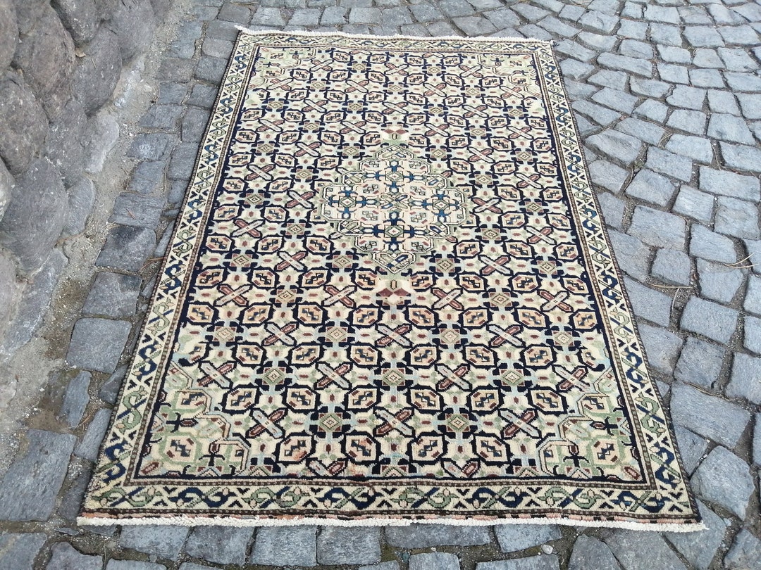 Persian Geomatric Rug Persian Aged Rug Persian Faded Rug - Etsy
