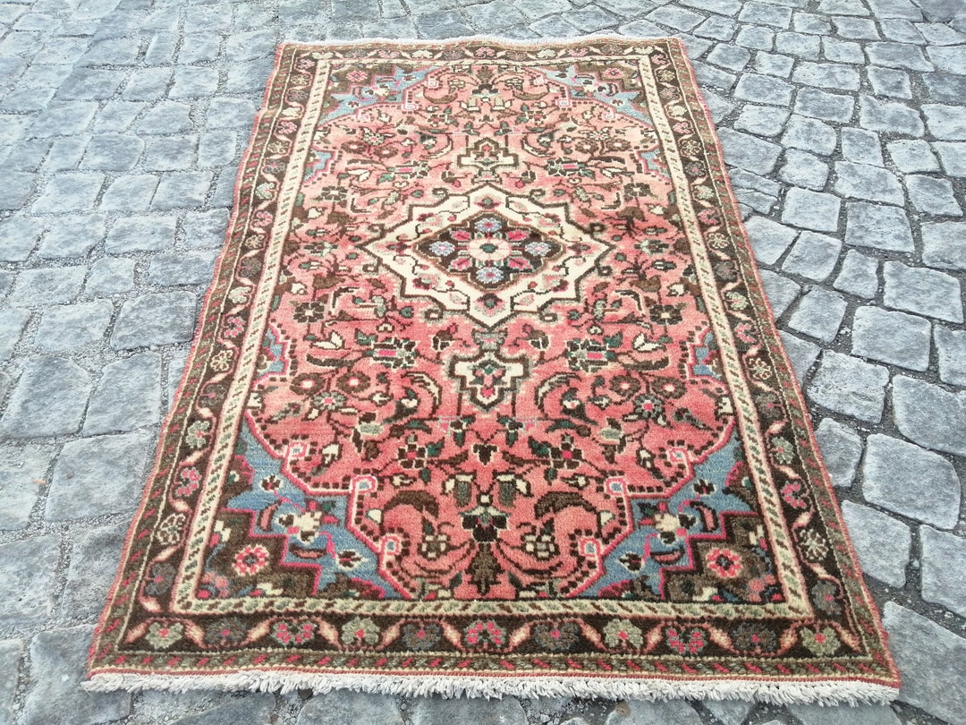 Unique Persian Rug, Persian Aesthetic Rug, Persian Pink Rug, Persian ...