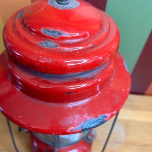 Vintage Coleman Lantern Model 220E Red Canada Glass Globe Camping Light ...