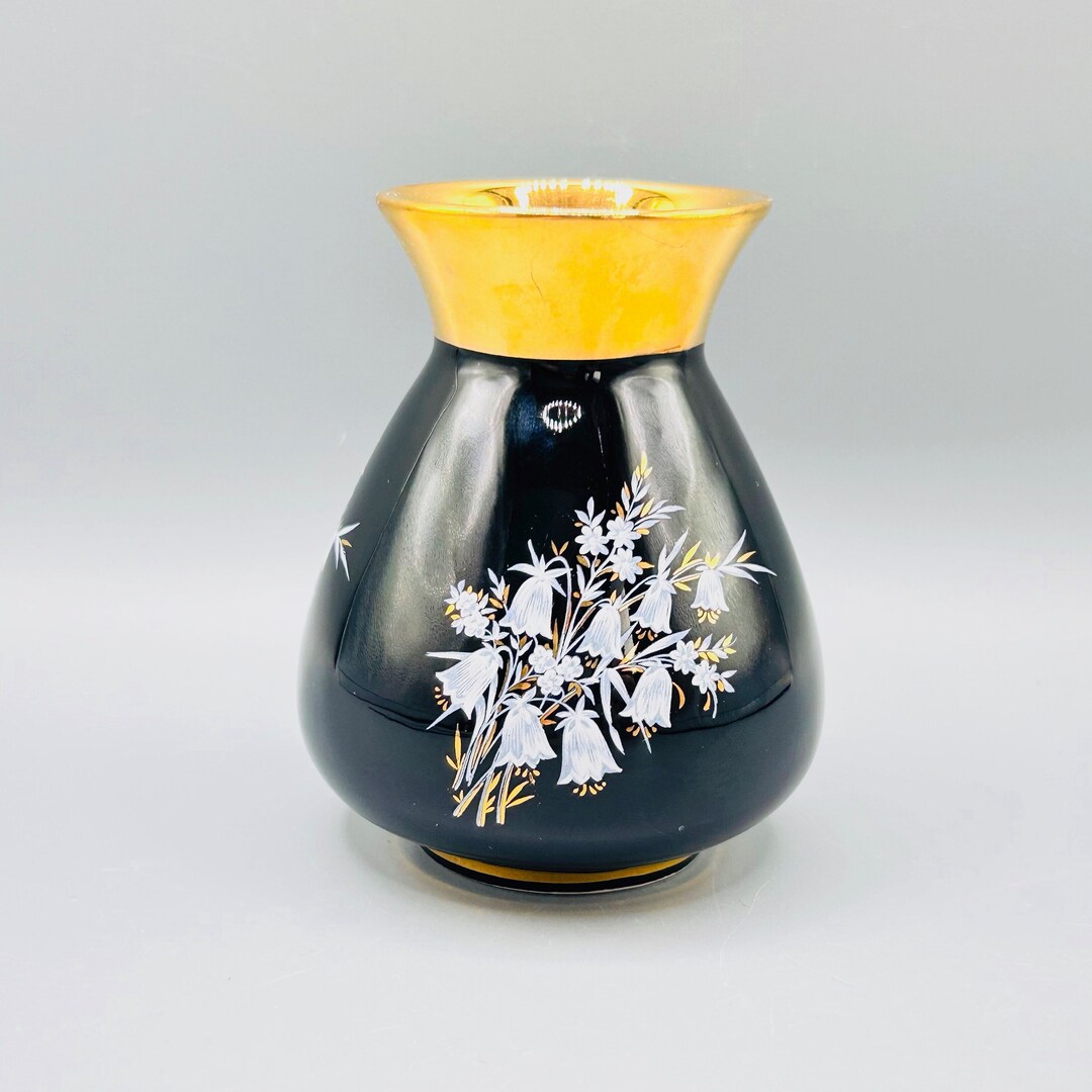 Delightful Prinknash Pottery Vintage Vase Vintage Black & Gold Lily ...