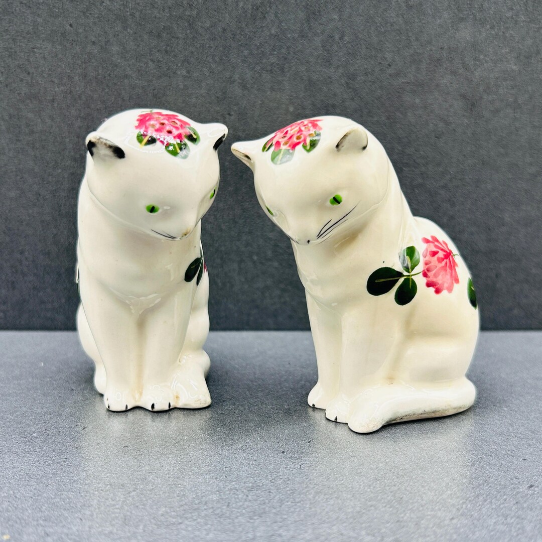 1930s Jan Plichta Red Clover Cat Salt & Pepper Shakers | Hand-painted ...