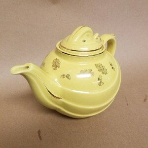 Vintage Hall 0799 6 Cup Yellow Gold Porcelain Teapot 1940s Oak - Etsy