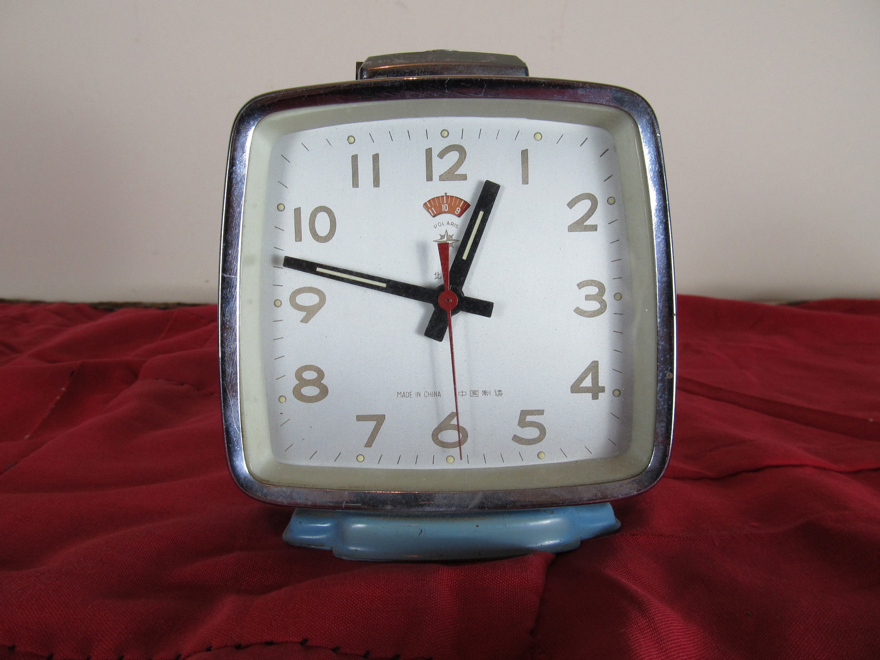 Vintage Mechanical Alarm Clock: 1980s Table Clock - Etsy