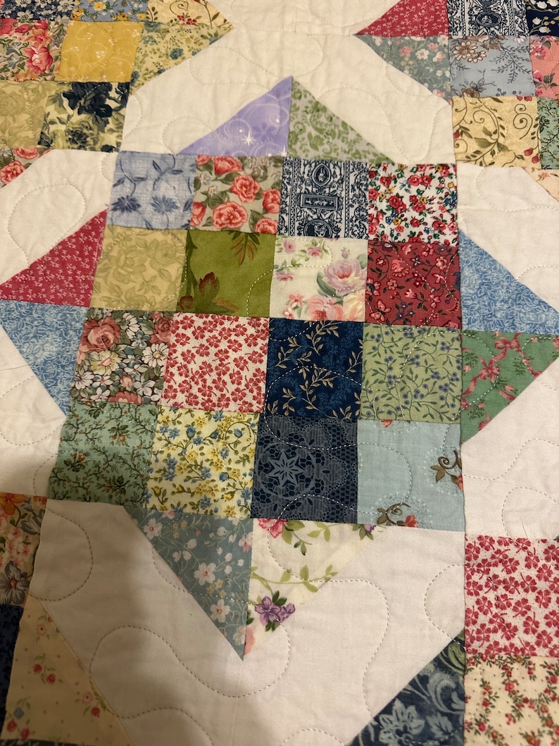 Handmade Farmhouse Quilt: Cottage Decor, Farmhouse Decor, Cottagecore ...