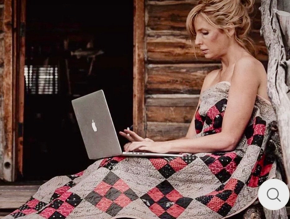 Yellowstone TV Series Beth Dutton Montana Quilt - Etsy