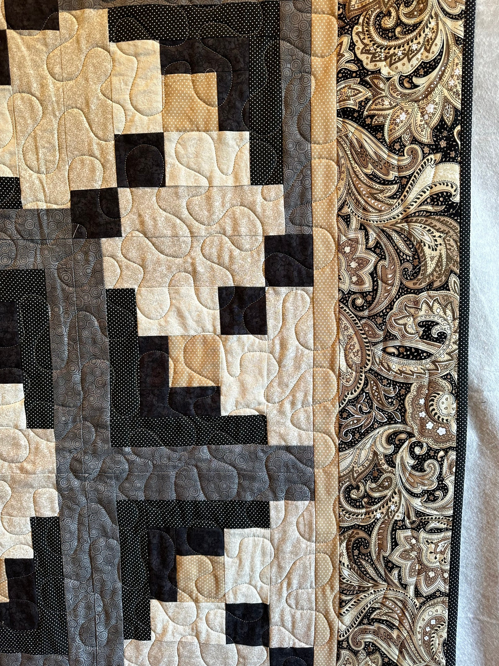 Black and Tan Handmade Quilt - Etsy