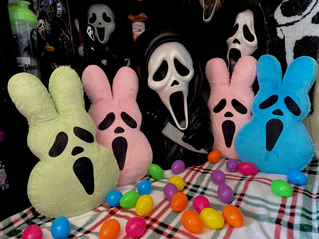 PRE-ORDER Peep-face Plush Perfect for Horror Fans | Halloween All Year ...