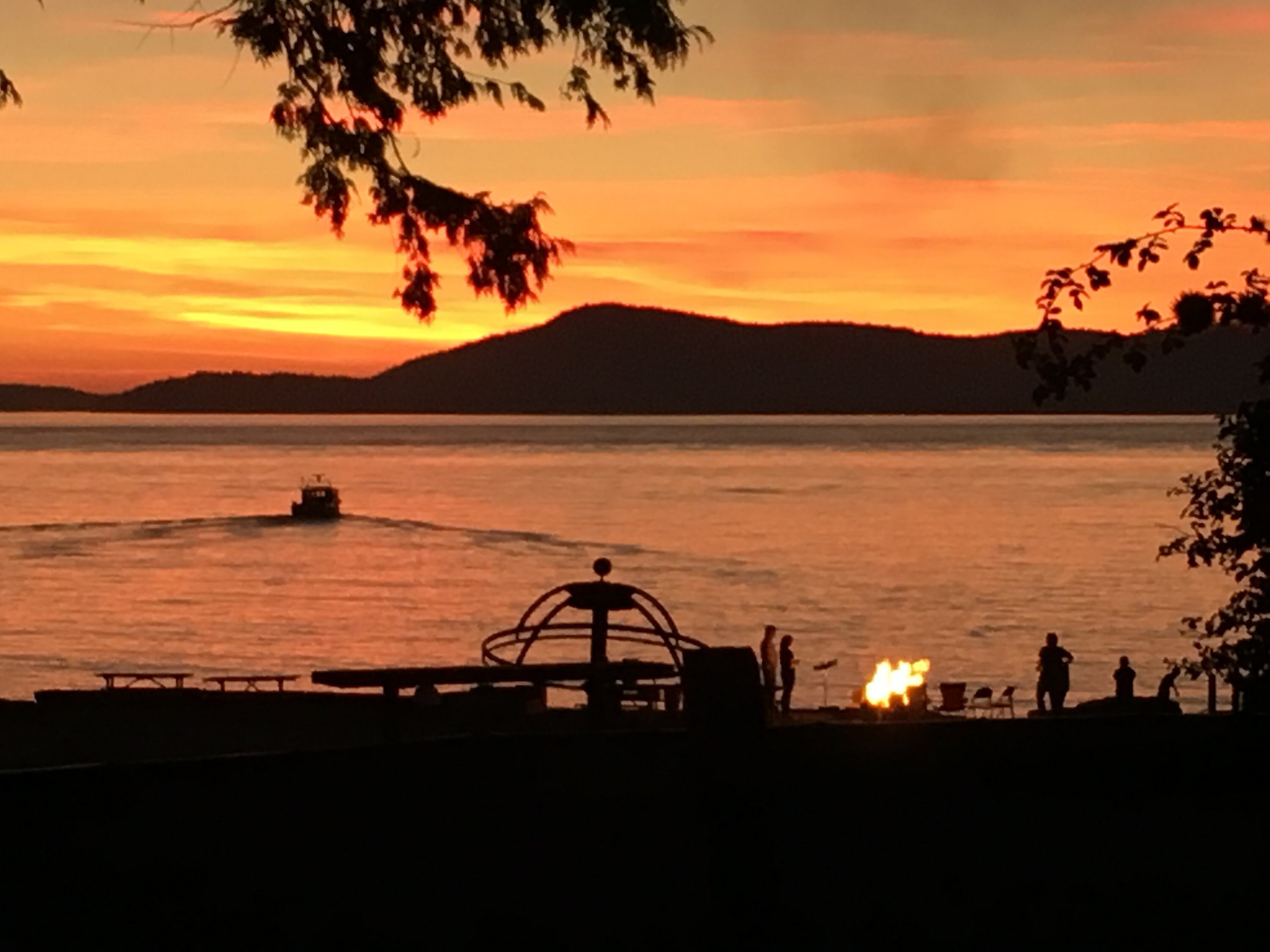 Sunset Over the Puget Sound - Etsy