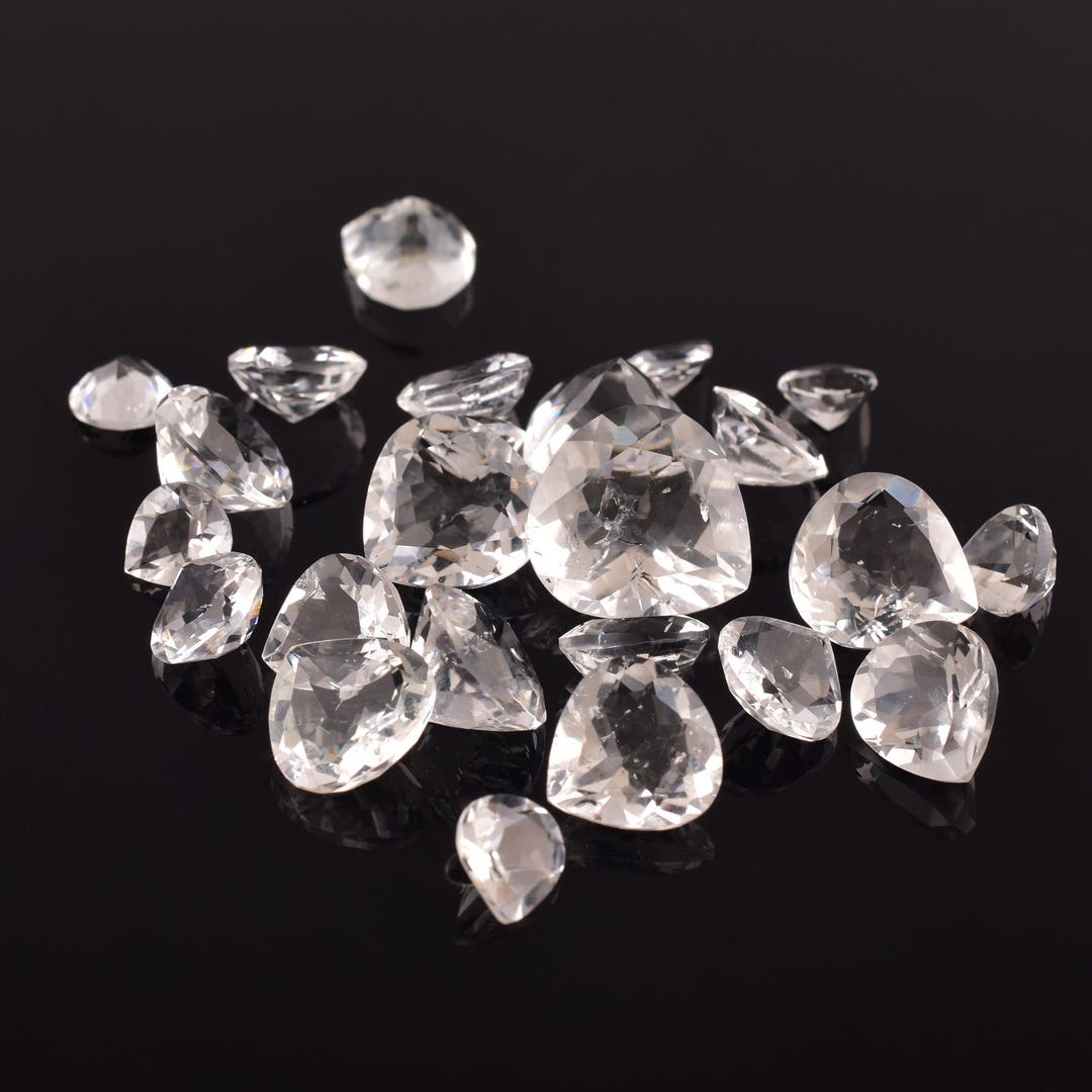 Natural Hyalite Opal Heart Shape Cut Stone, UV Reactive Gemstone ...