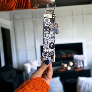 Horror Movie-key Chain-halloween Accessories-retro Halloween -scary ...