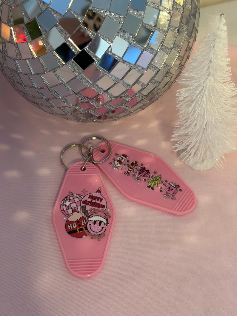 Disco Smiley Face Retro Motel Keychain Pink Preppy Vintage Christmas ...