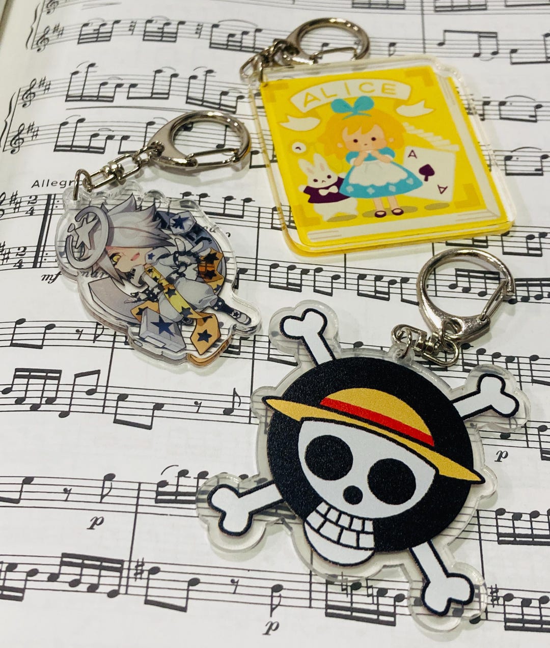 Aotu World Reborn Daniel Archangel Judge Alice in Wonderland Keychain ...