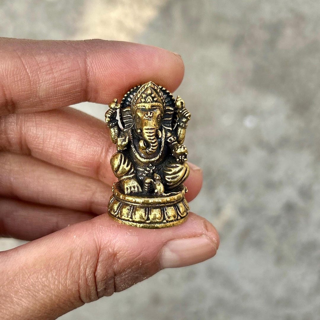 Ganesha Mini Statue Pocket Ganesha Idol Lucky Ganesha for Home and ...