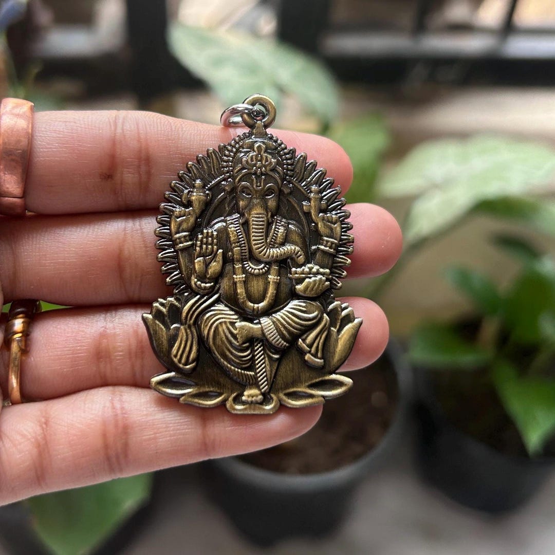 Ganesha Pendant Hindu God Ganpati Necklace Spiritual Talisman Religious ...