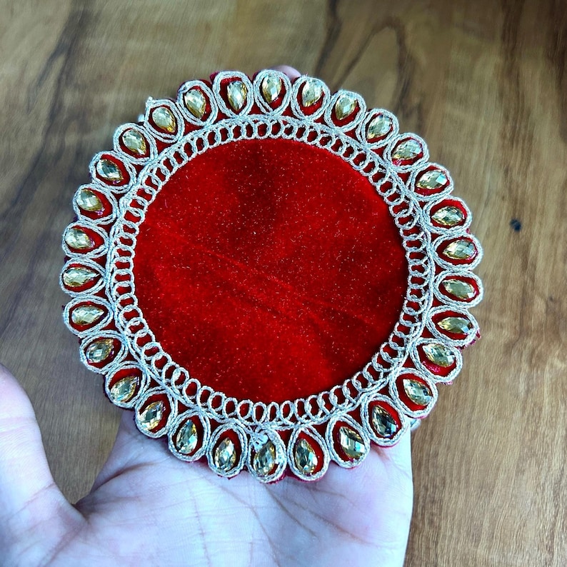 Aasan for Mandir Puja Aasan for God Idols Small Murti Aasan Soft Velvet ...