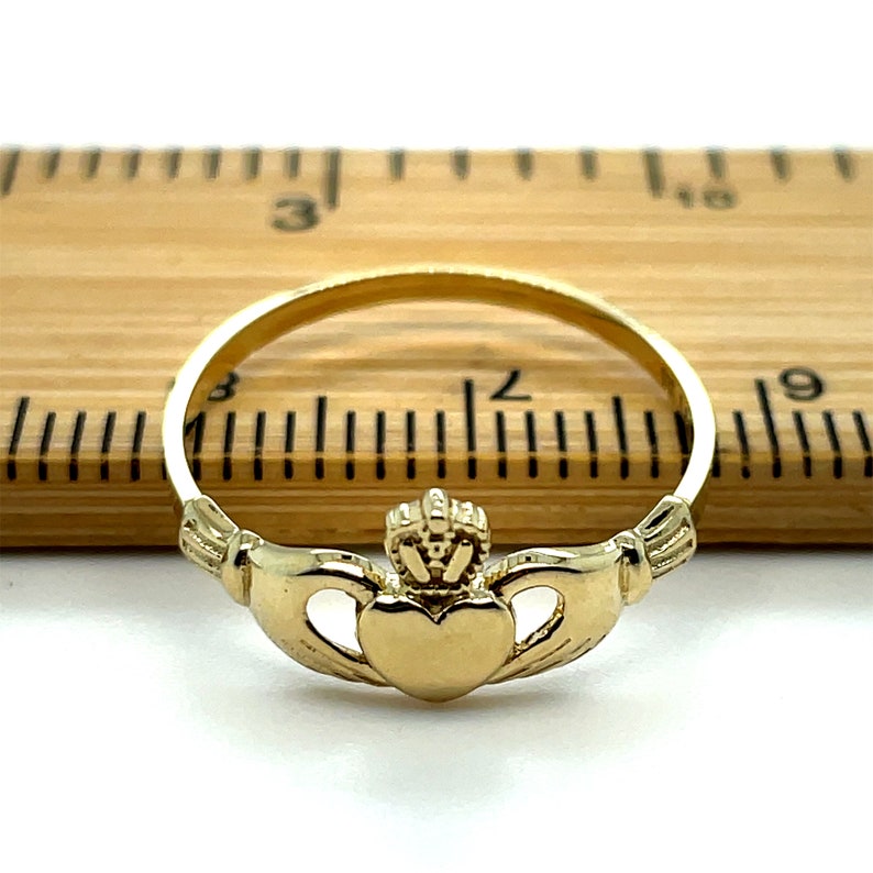 9ct Yellow Gold Irish Claddagh Ring - Traditional Celtic Love, Loyalty ...