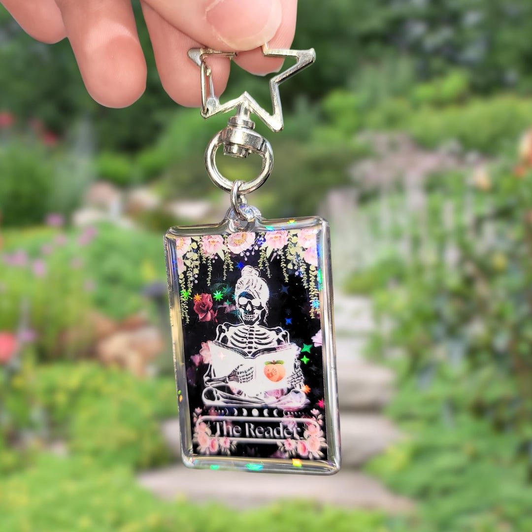 The Reader Keychain: Star Holographic Bookish Tarot, Dark Romance ...