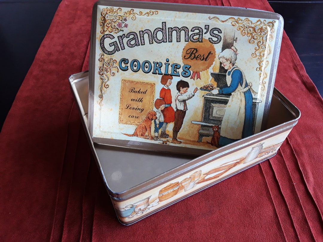 On Sale Vintage Tin Box, Metal Box With Lid, Large Tin Box , Retro ...