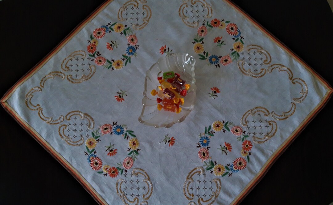 Handmade Embroidered Tablecloths, Retro Embroidered Tablecloths, Cotton ...