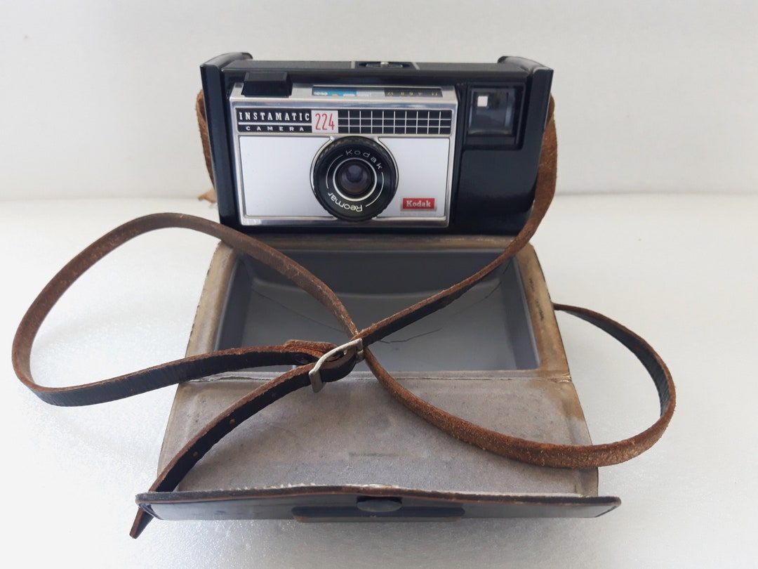Vintage German Kodak Film Camera, German Camera With Leather Case - Etsy