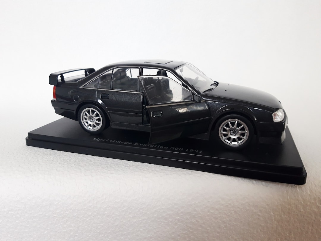 OPEL Omega Evolution 500 German Scale 1-24 BASE Replica Black Color ...