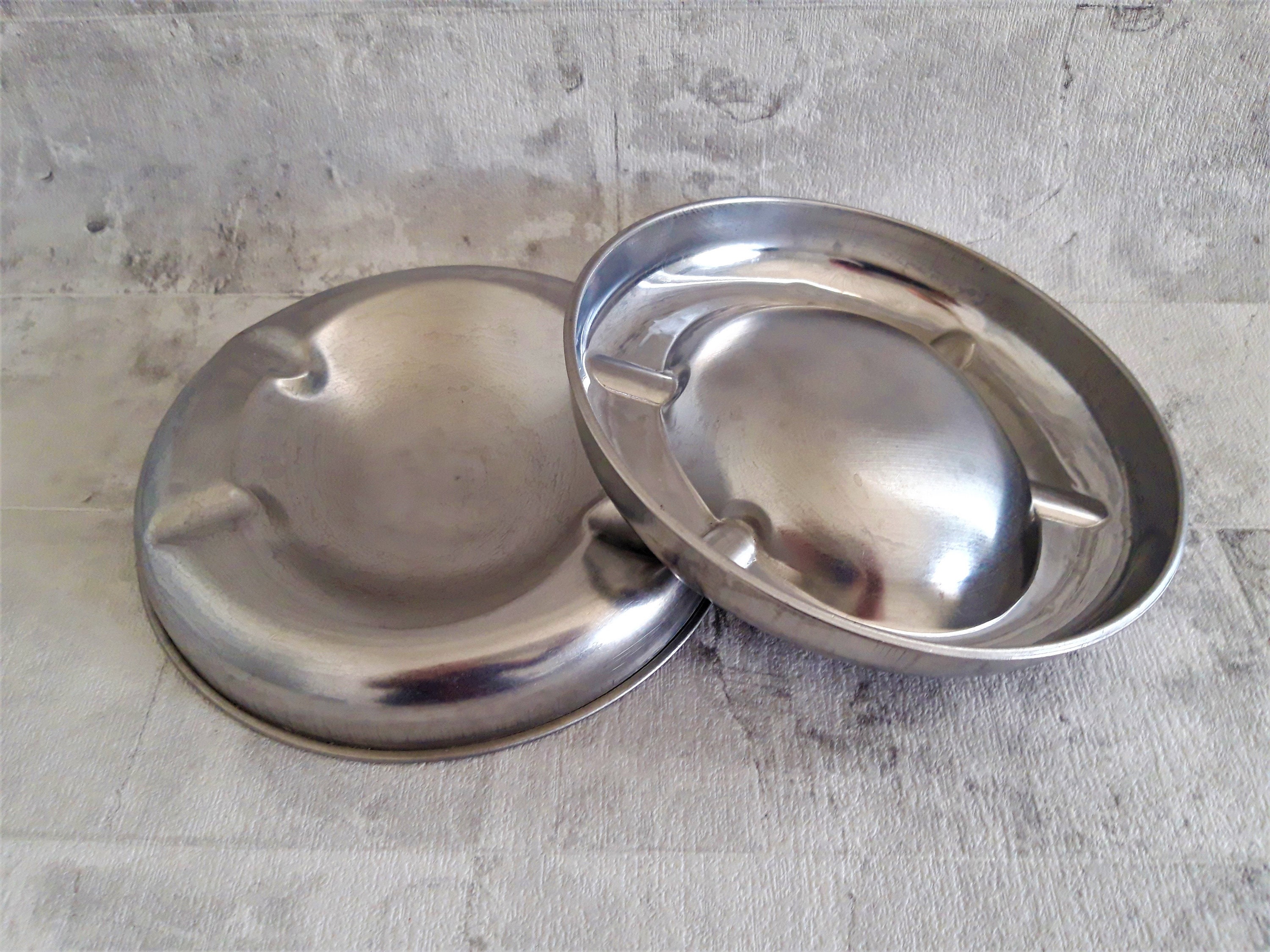 Vintage set of 2 Vintage Metal Ashtrays 1970 Large Ashtrays - Etsy.de