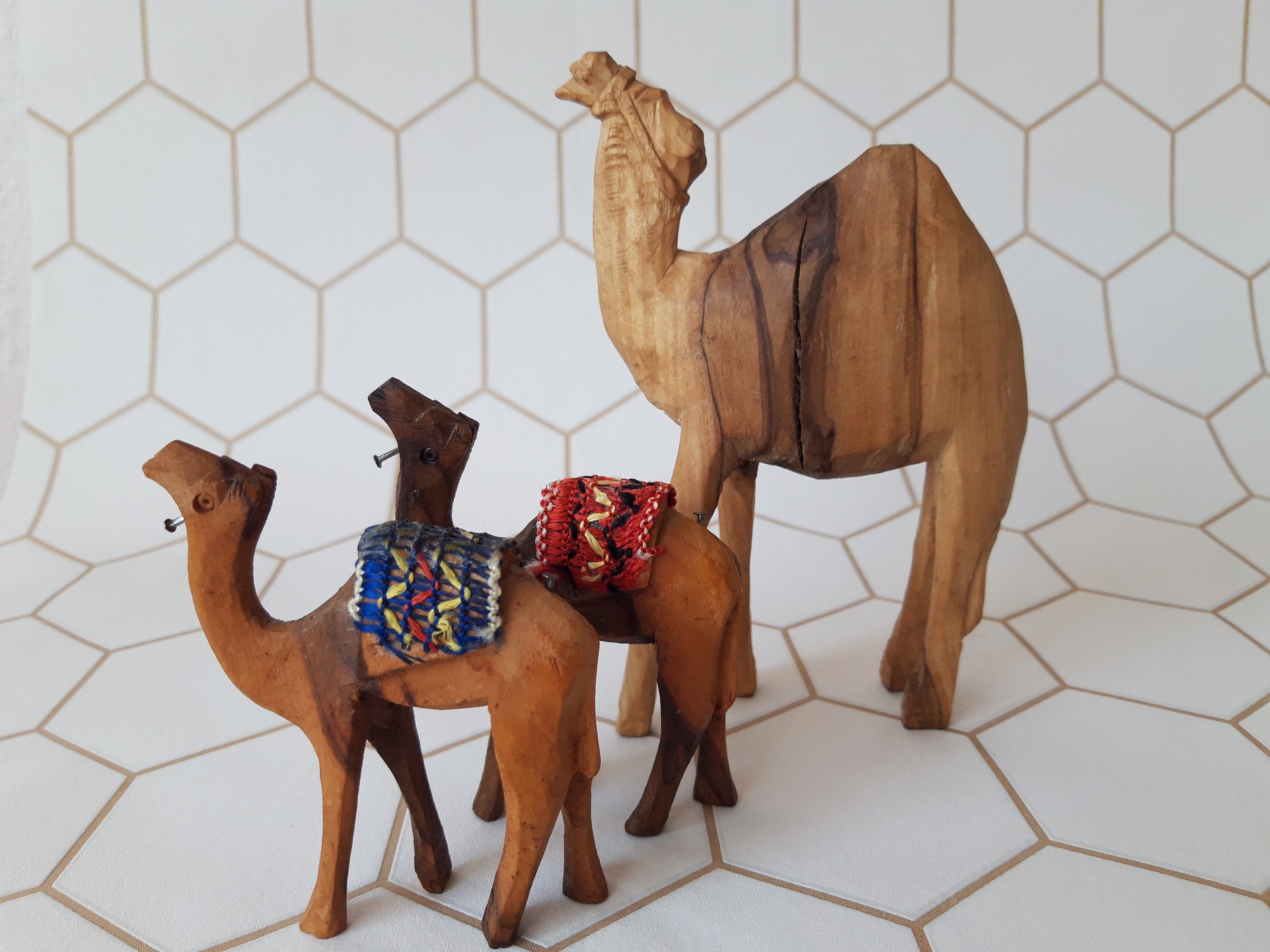 Vintage 3 Hand Carved Wood Camels Statue, Carved Wooden Camel Figurine ...