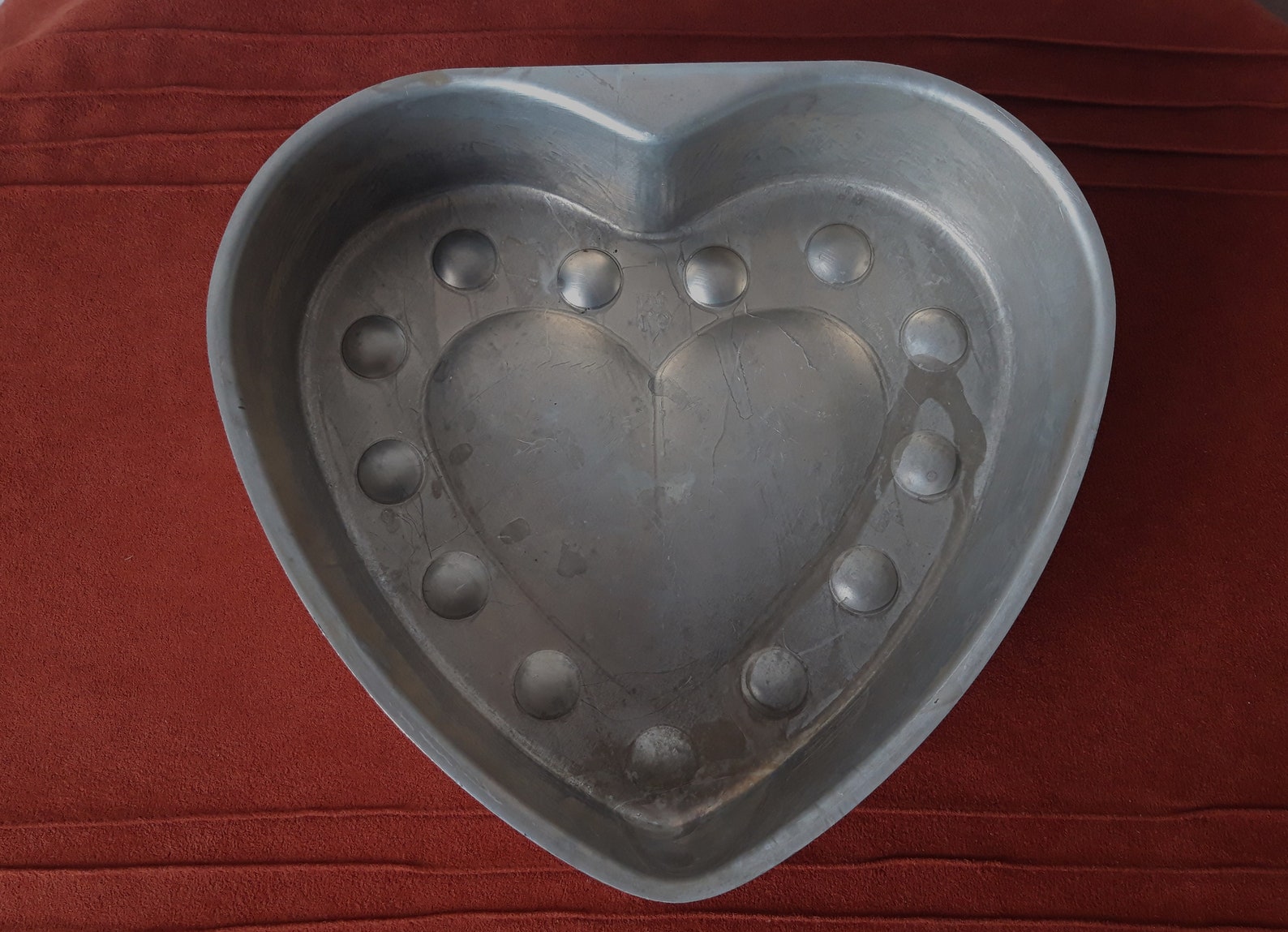 Vintage Aluminum Heart Cake Tin,baking Pan,aluminum Cake Tin,baking Tin ...