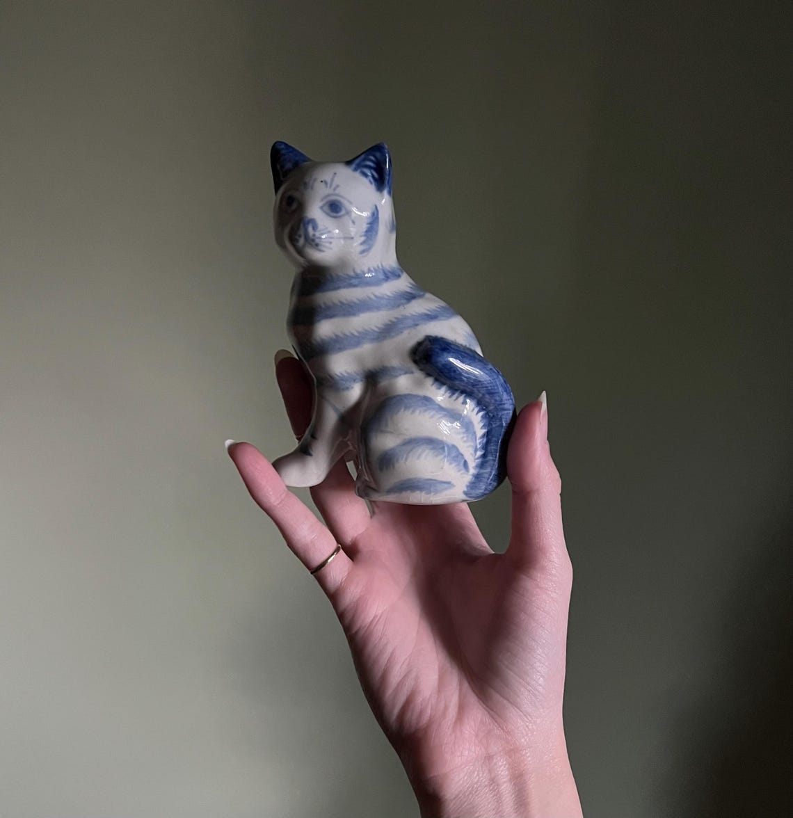 Vintage China Cat, Blue and White Ceramic Cat Figurine, Chinoiserie - Etsy