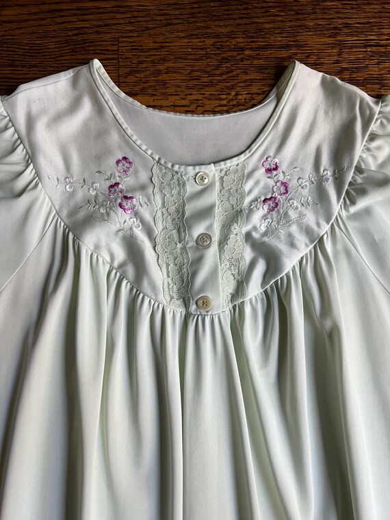 Vintage Posy Nightgown, Granny Style Nightie, Lace an… - Gem
