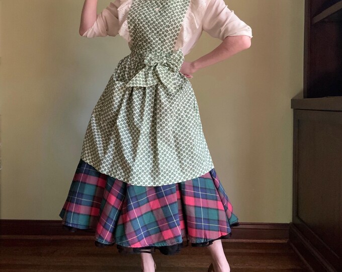Kitschy Holiday Apron, Handmade Christmas Apron, Full Apron With ...