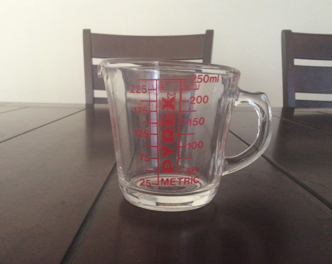 Vintage Pyrex 1 Cup Measuring Cup - Etsy