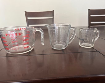 Pyrex 4 Cup Measuring Cup Heavy Glass Closed Handle With Cups and ...