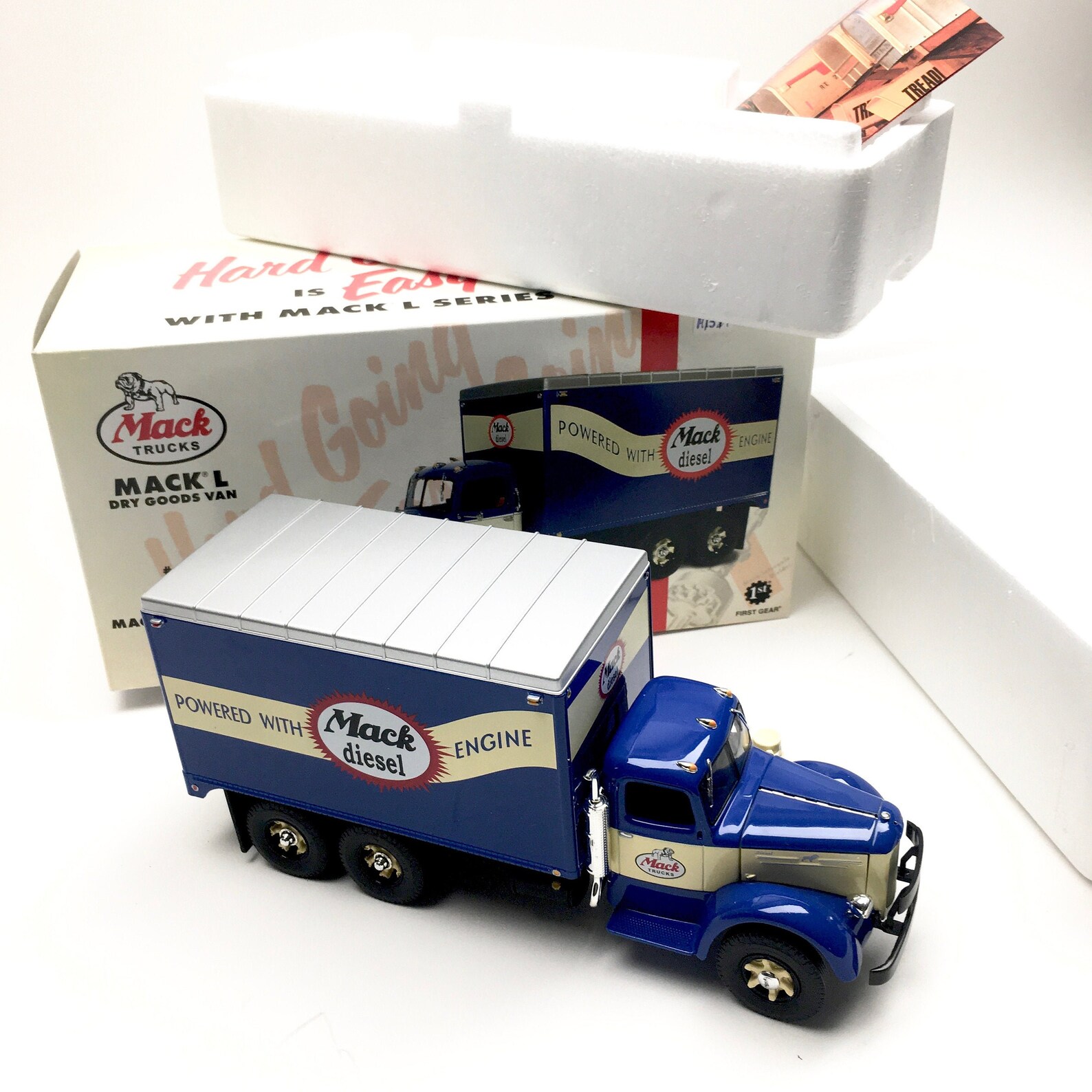 Mac L van Mack truckS vintage toy 2004 scale 1.34 | Etsy