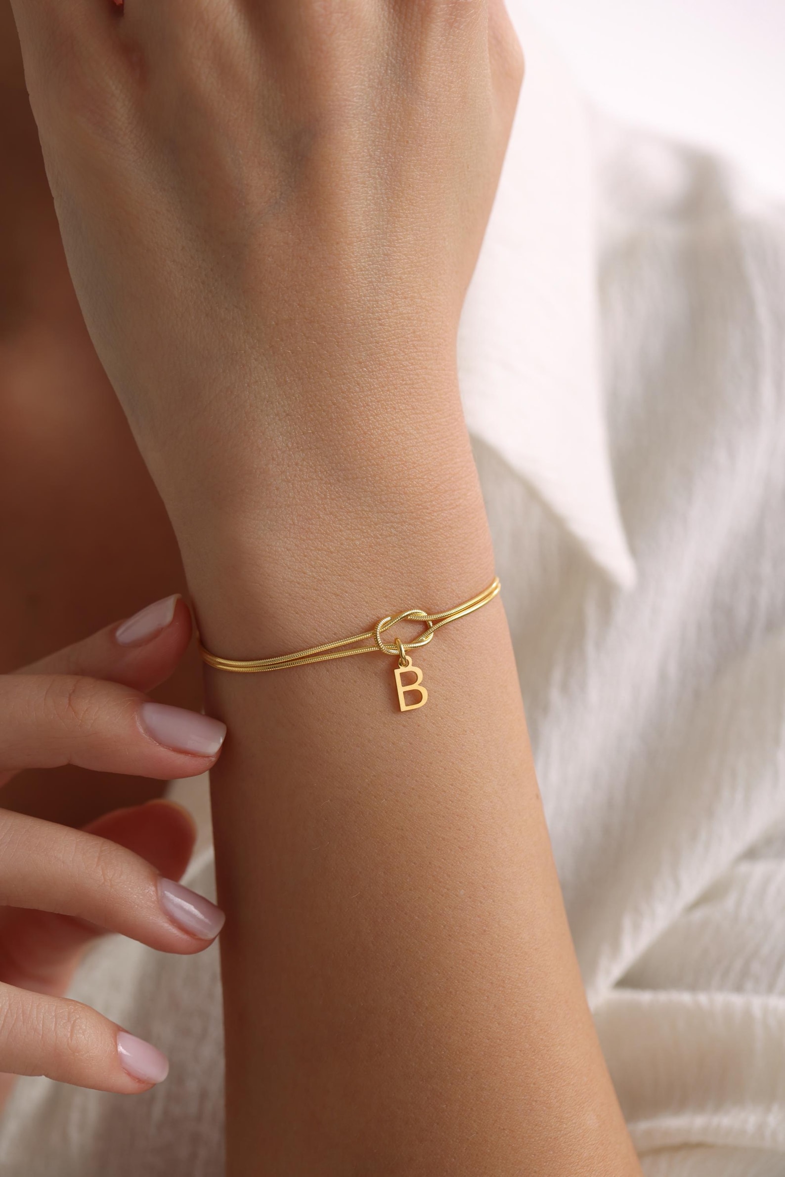 Custom Initial Love Knot Bracelet, Symbol of Love and Unity Bracelet ...