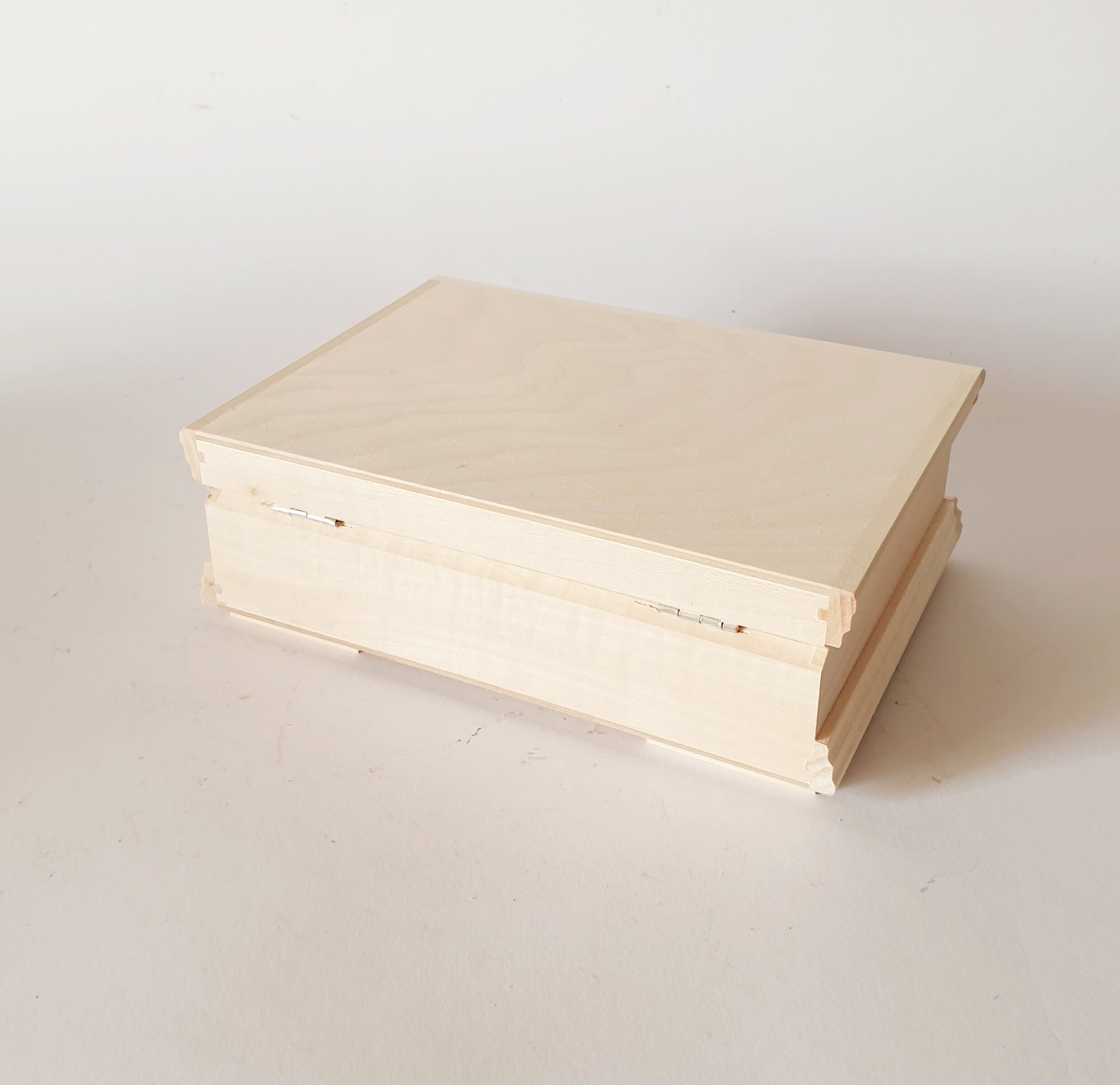 Unfinished Wooden Box With a Lid, Unpainted Wooden Box With a Lid ...