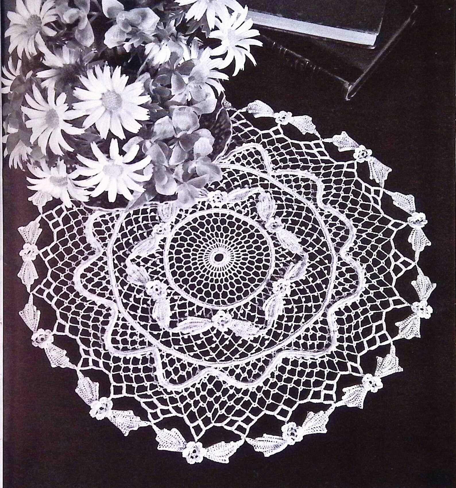 1960's Vintage Crochet Book Doilies: Crochet, Knit, Beaded, Hairpin ...